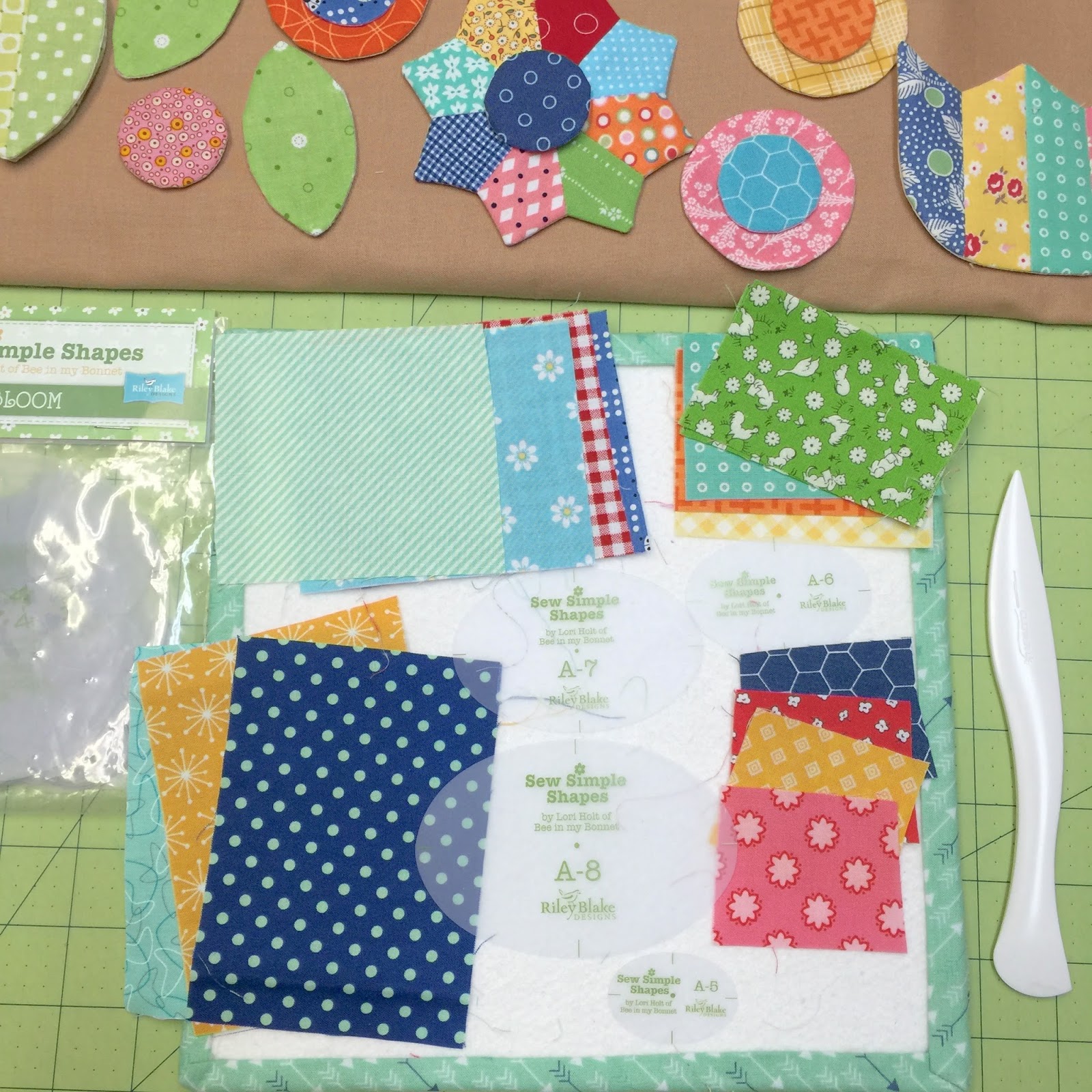 Sew Simple Shapes - Patchwork Tulip Tutorial with More Leaves and ...