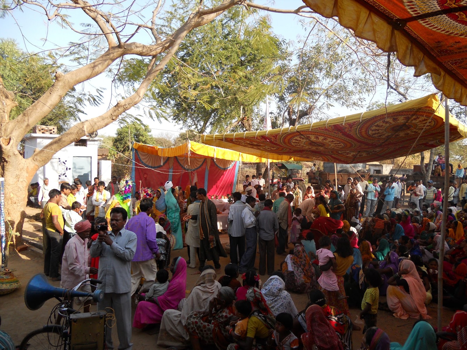 GONDMAHASABHA: GOND SAMAJ ME SAMUHIK SAMAJIK VIVAH