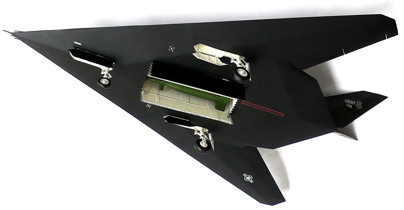 The Great Canadian Model Builders Web Page!: Lockheed F 117 Nighthawk
