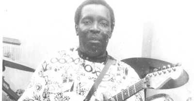 MARIJANI RAJABU MARIJANI 'BULLDOZZER' KIPA WA SIMBA ALIYEKIMBILIA MUZIKI