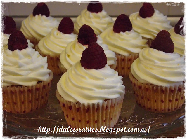 "DULCES RATITOS": "CUPCAKES DE LIMON Y FRAMBUESA"
