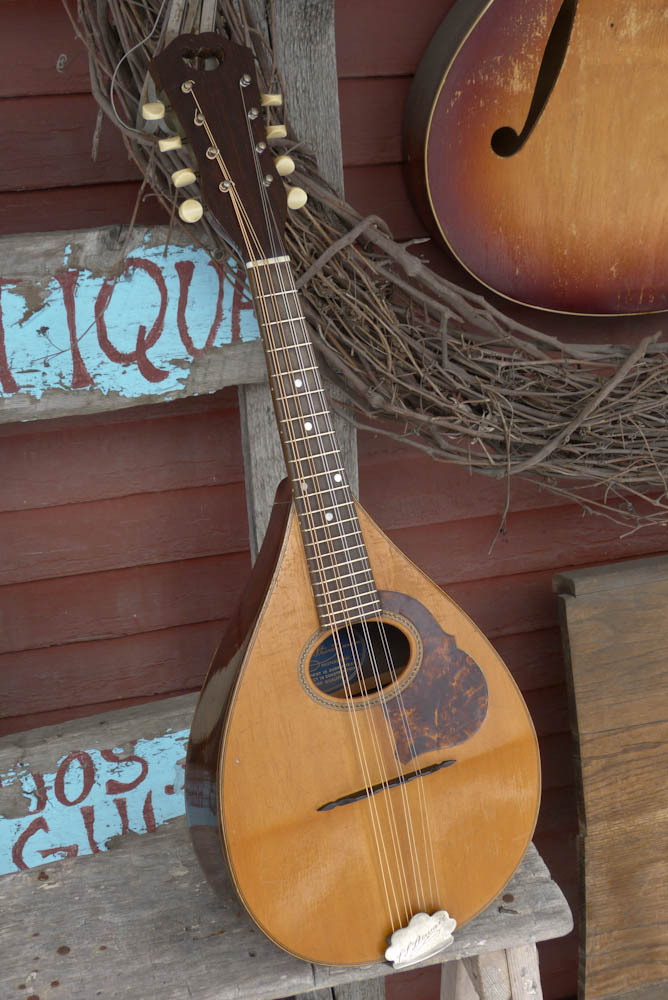 1920s Martin-made SS Stewart Style B Flatback Mandolin