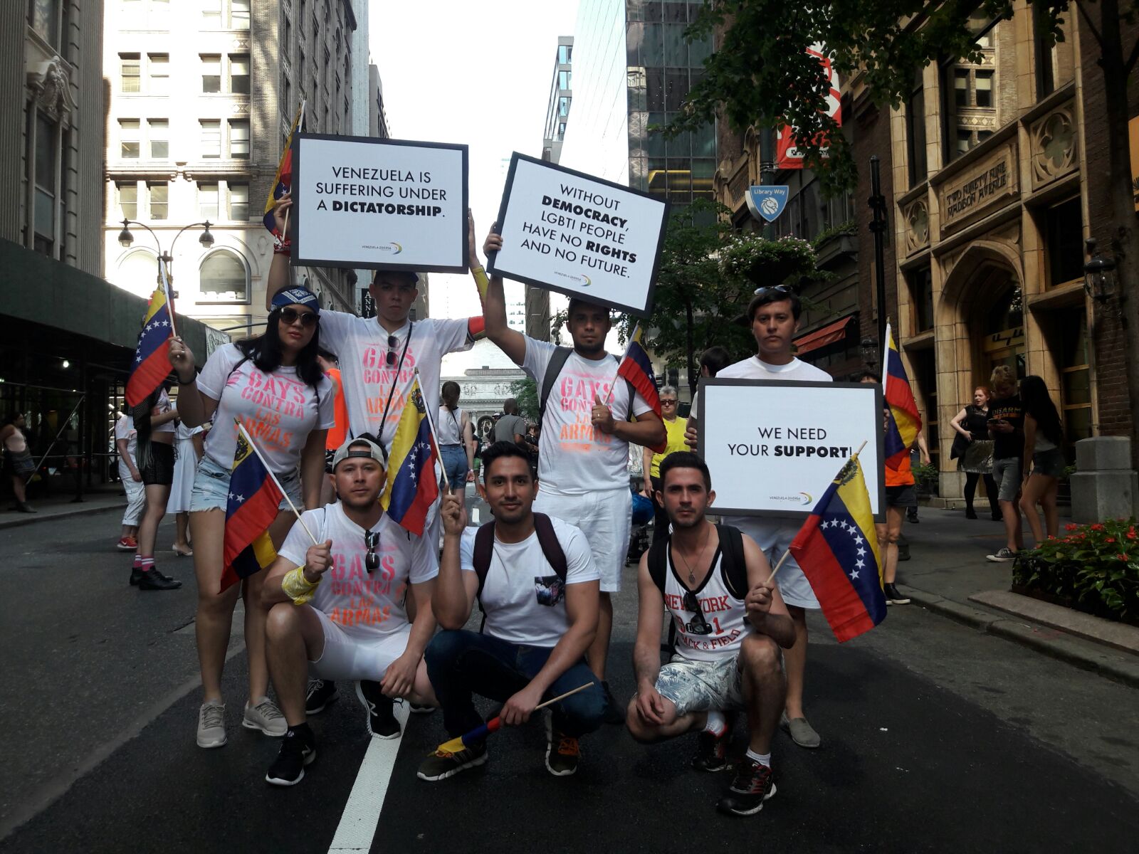 Venezuela Diversa A.C: Venezuelan LGBT immigrants march in NYC Pride ...