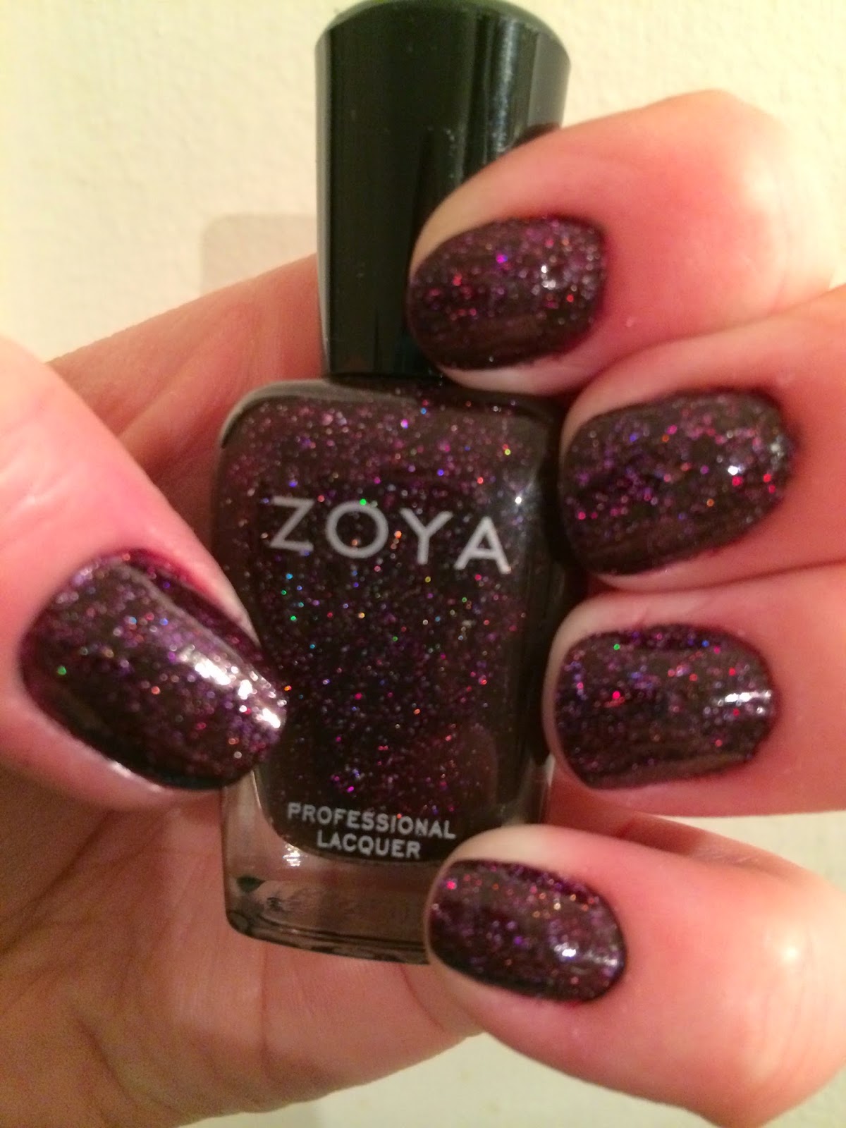 Zoya Payton Vs Aurora