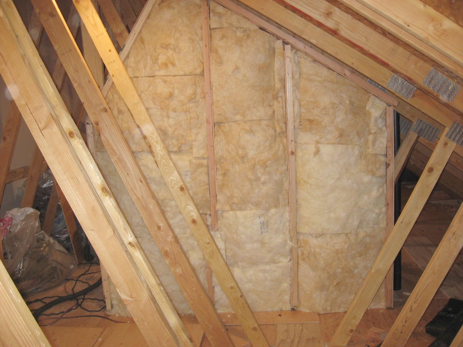 How Thick Is R32 Insulation