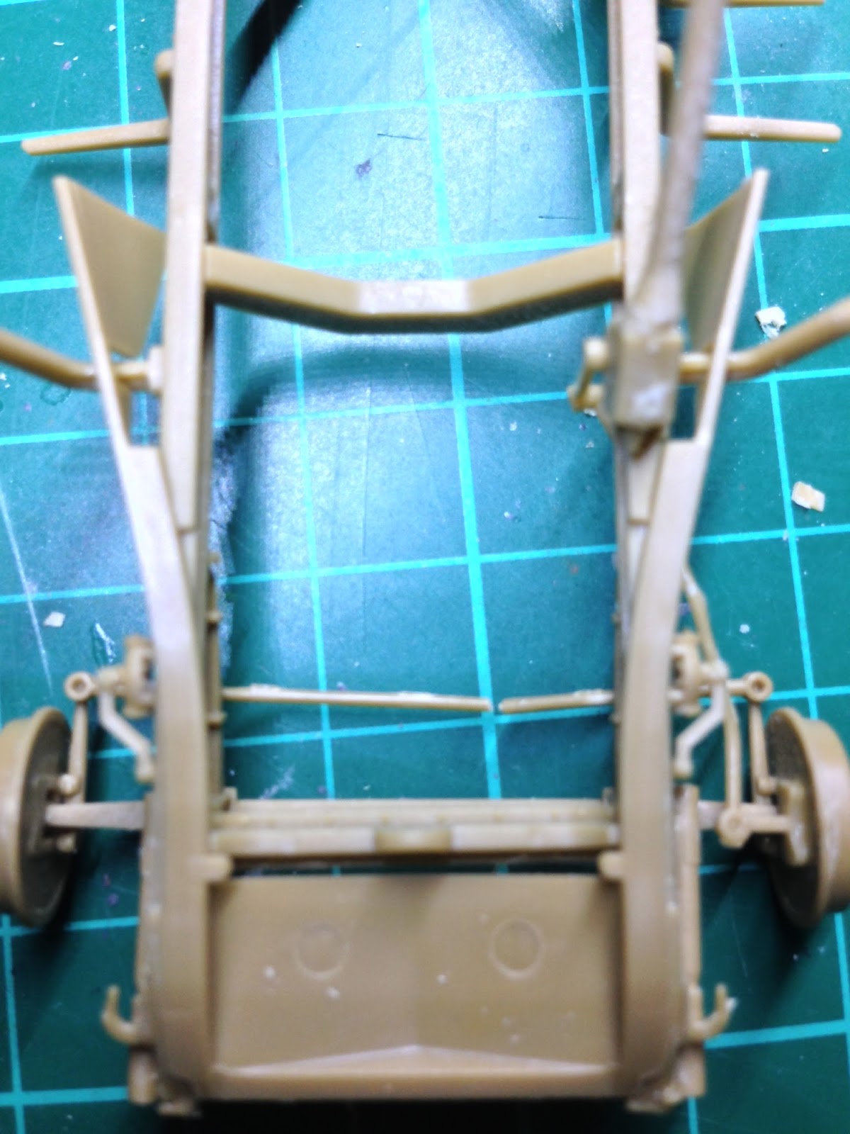 Scale Model Workbench: ICM Mercedes G4