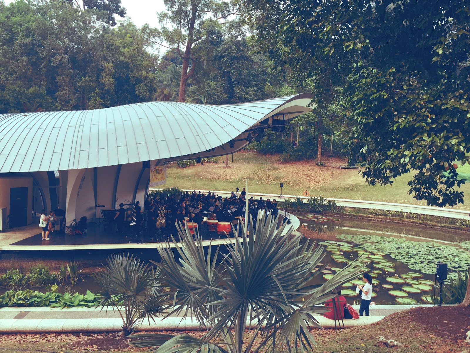 Jen Never Blogs: The Road To Tyersall Park