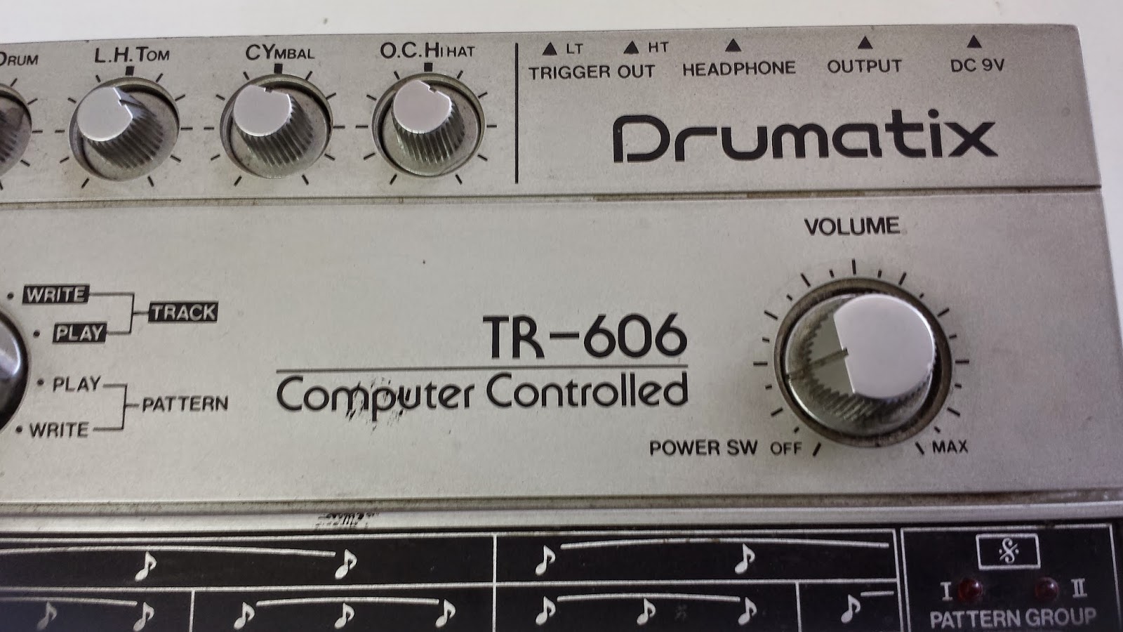 JonDent - Exploring Electronic Music: Roland TR-606 Drum Machine