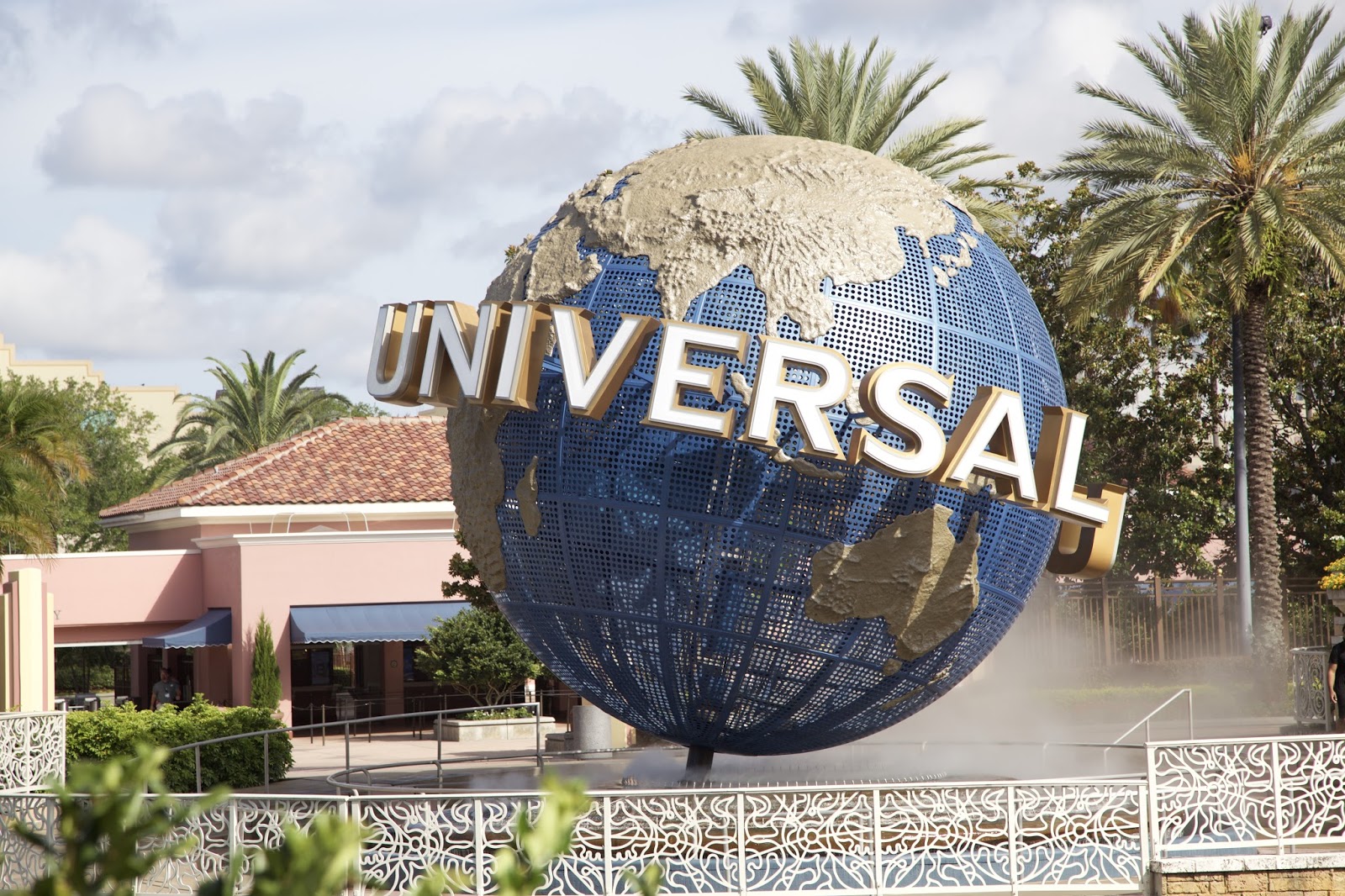 Secrets To Saving Time At Disney And Universal Currently Kelsie secrets-to-saving-time-at-disney-and-universal-currently-kelsie
