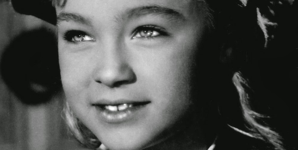 MARISOL (Josefa Flores González), hoy cumple 67 años ~ cotibluemos