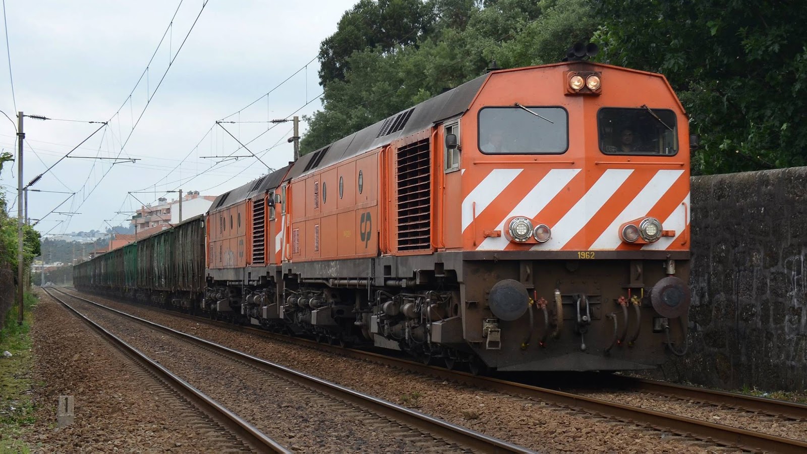 Histórias com História: 160 ANOS DE COMBOIOS EM PORTUGAL