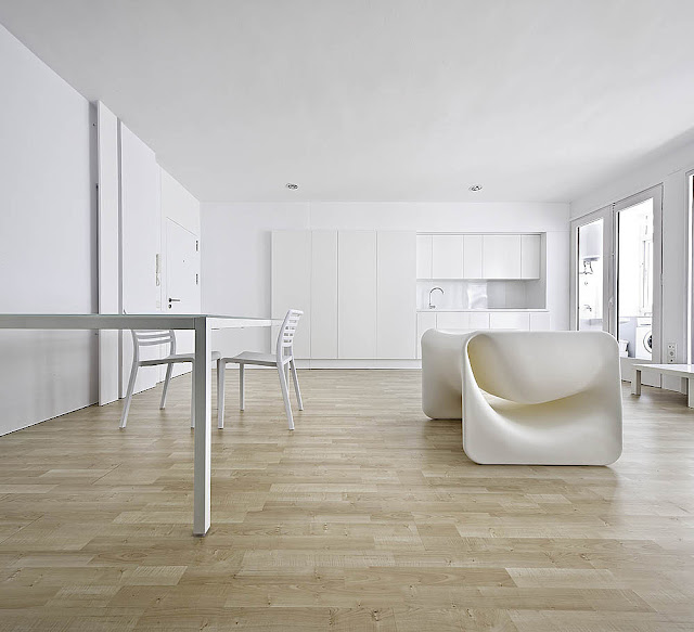 Small Minimal Apartment Design in White