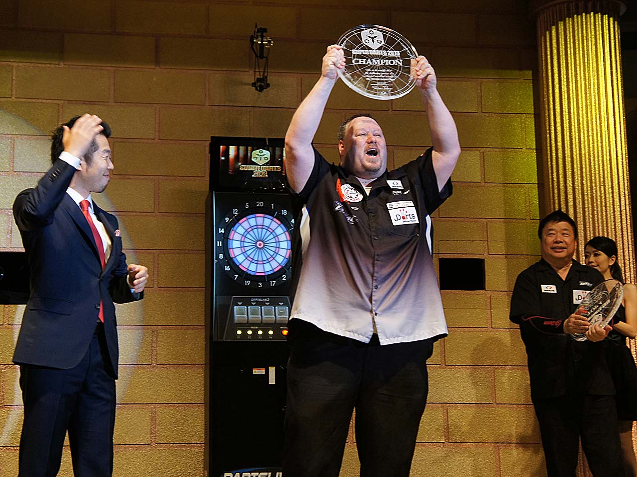 Scott Kirchner wins Super Darts 2013 ~ Darts Alive!