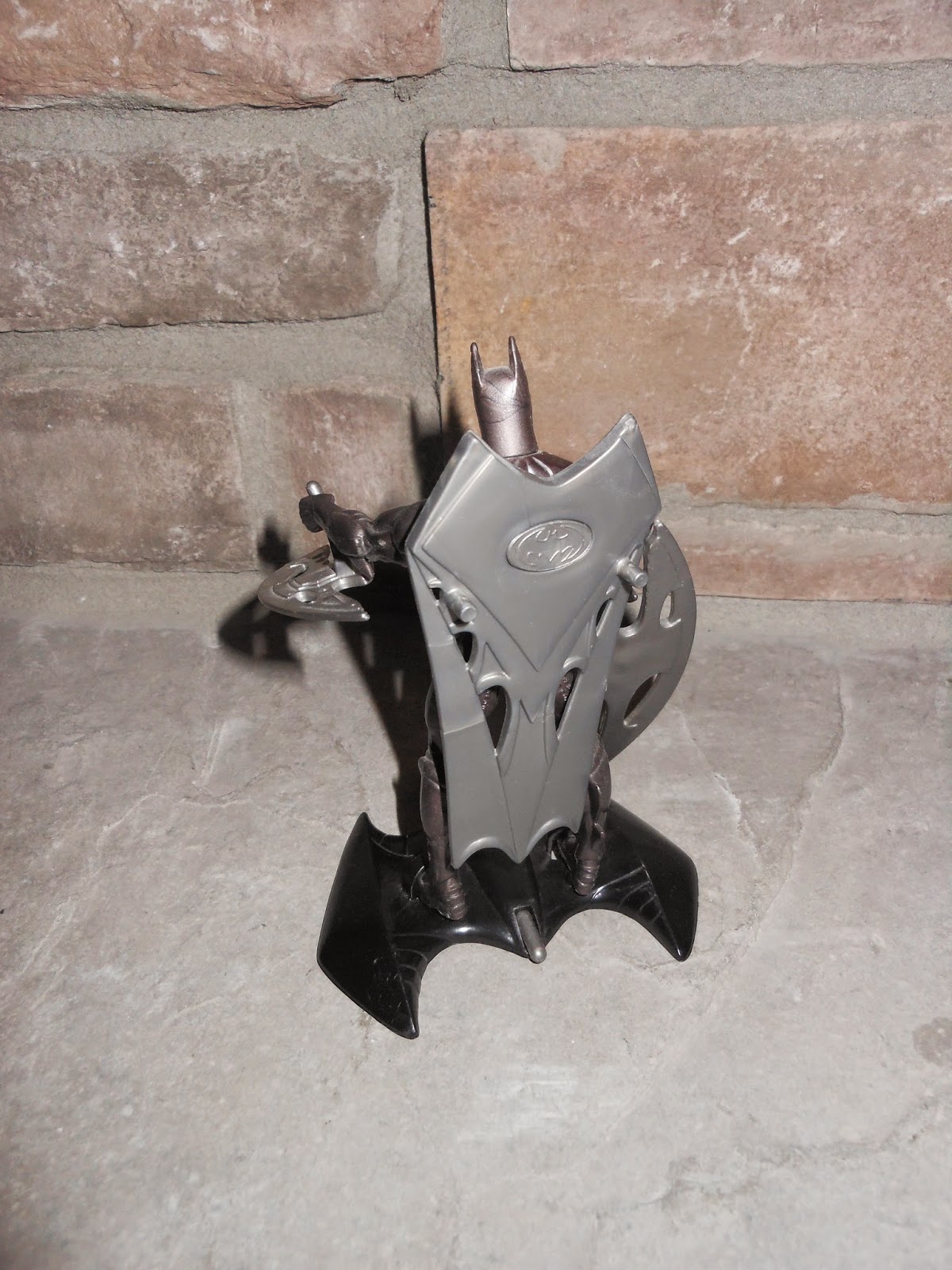 Emperor Dinobot's giant Batman figure database and review site!: Hover ...