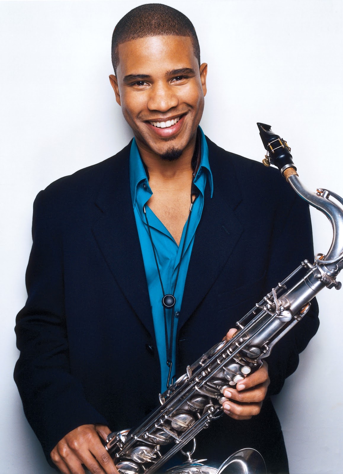 the saxo: INTERPRETES FAMOSOS