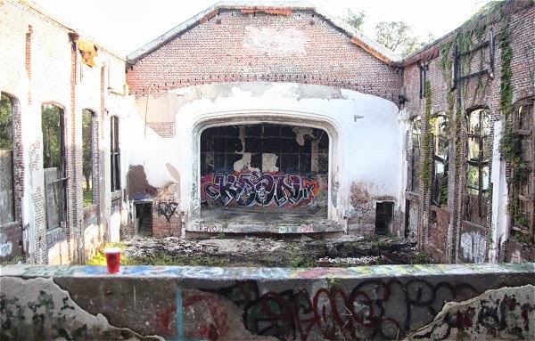 Photos of Jacksonville Florida's Infamous "Haunted" School Number Four