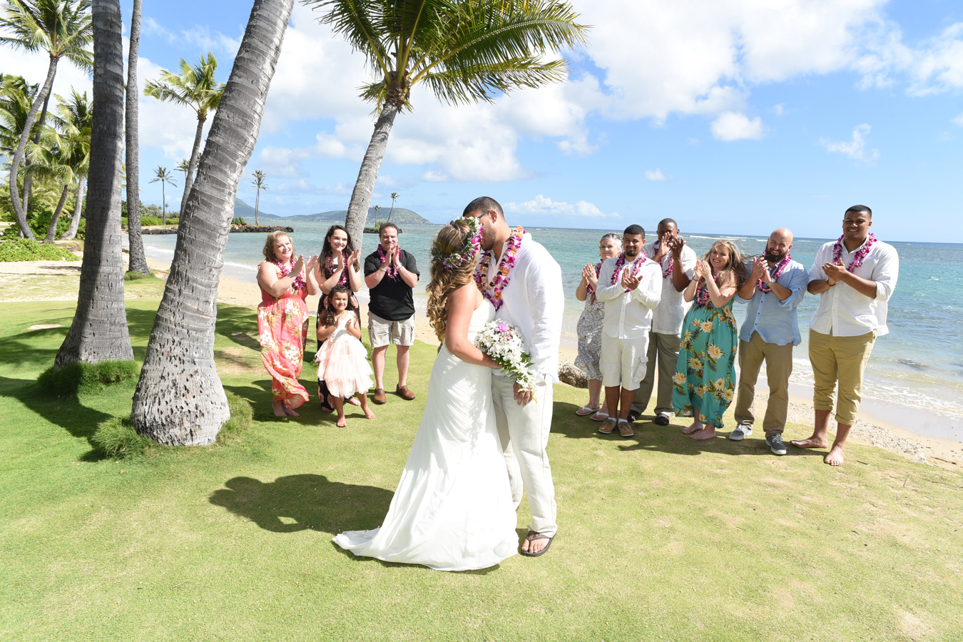 Honolulu Weddings: Honolulu Weddings: Antonel & Dianna