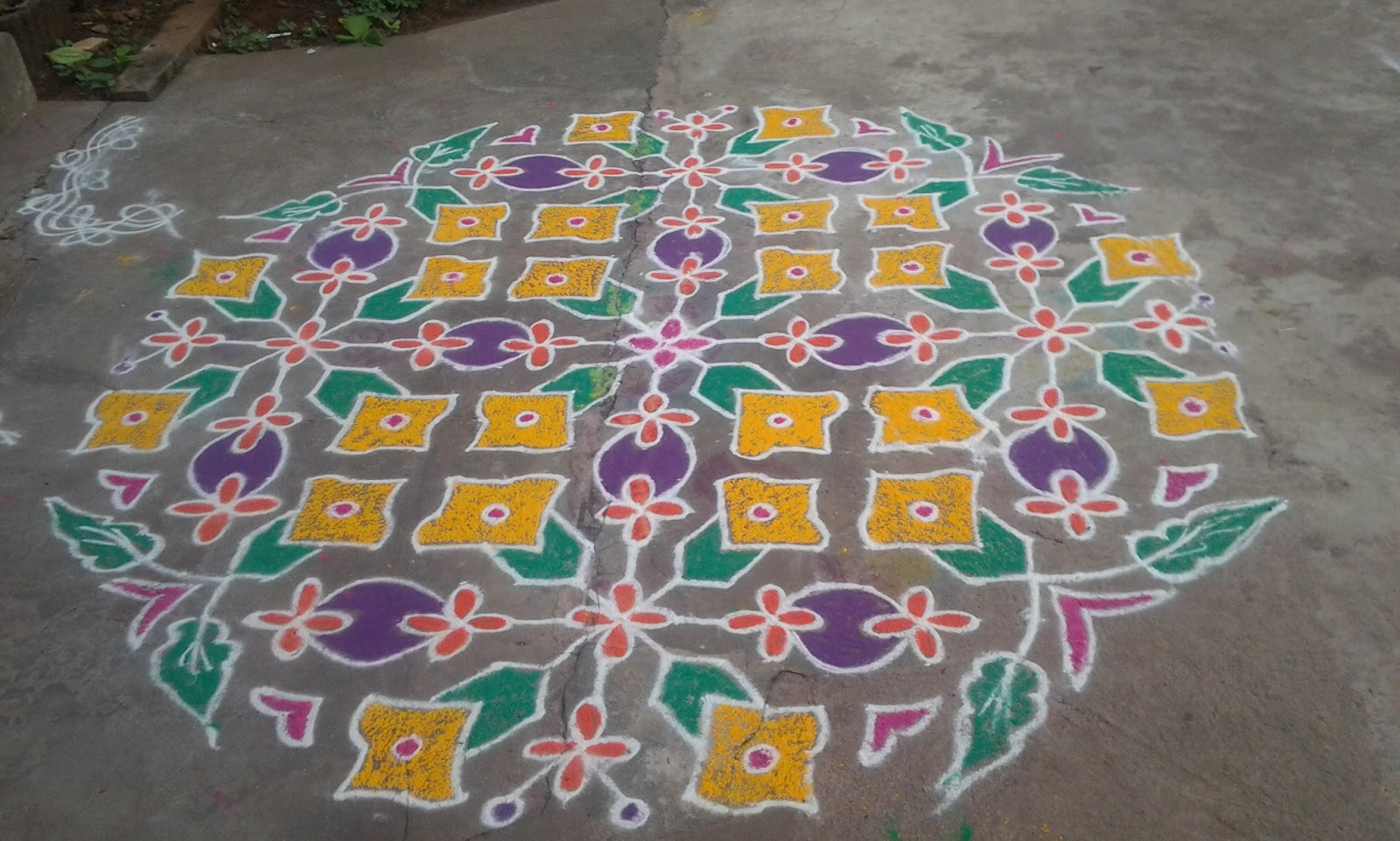 SAKHI: Rangoli 6 27-9-9