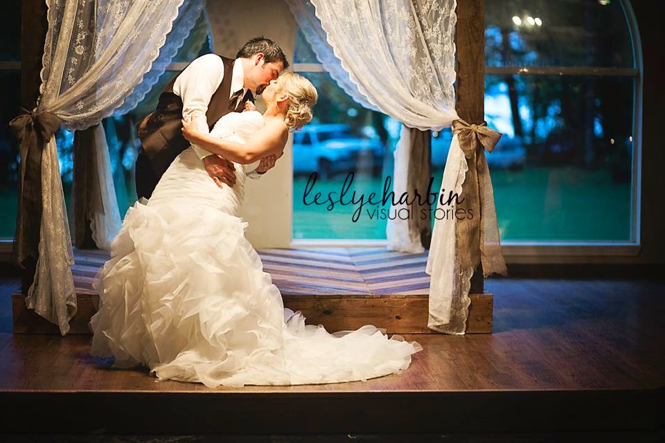 Fly Me to the Moon: Real Wedding: Curvy Bride is Fabulous in Fit and ...