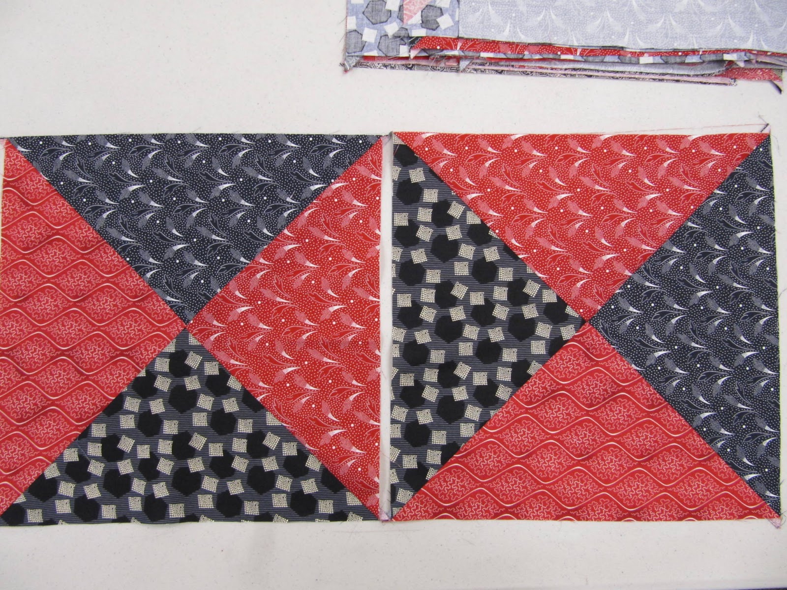 Inspired by Fabric: Tutorial: Two-Color Quilt