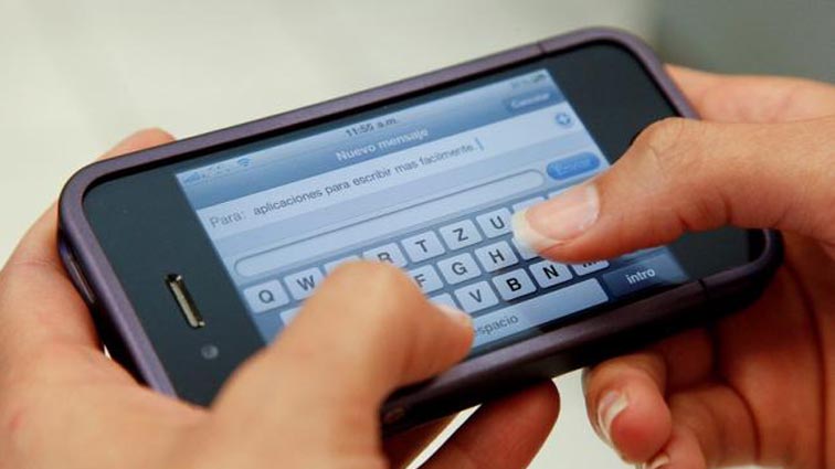 MENSAJEAR Y TEXTEAR, TÉRMINOS ADECUADOS