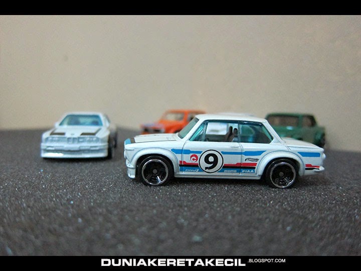 #World of Small Car / Dunia Kereta Kecil #: Hot Wheels BMW 3 Series (E30)