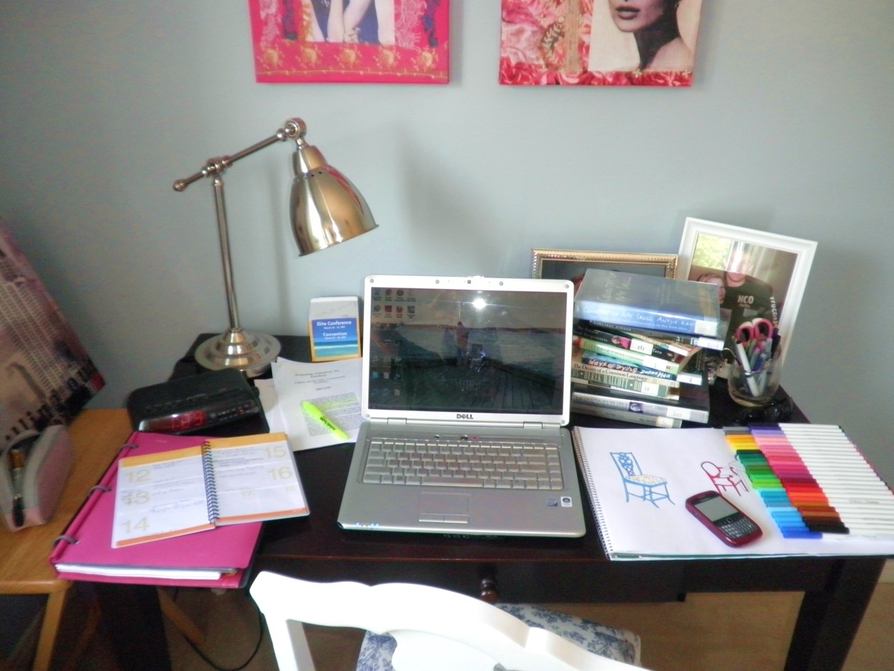 Tiffany Leigh Interior Design: Exams = Messy Desk