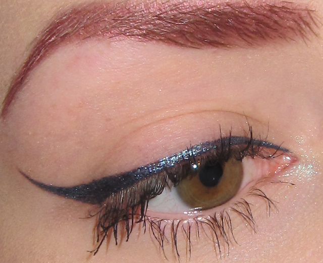Glitter is my Crack: Simple Winged Eyeliner Makeup Look