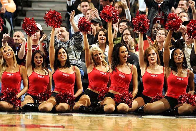 60+ Photo Gallery of Chicago Bull Cheerleaders Jessica Alba Hot Picture