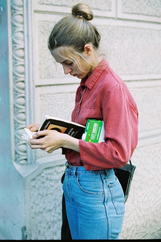 Moda devedesetih - hoće li se ravne šiške vratiti?? - Teen Queen