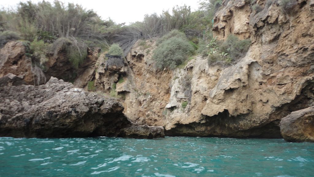 Sendeando y Viajando: ACANTILADOS DE MARO-NERJA-