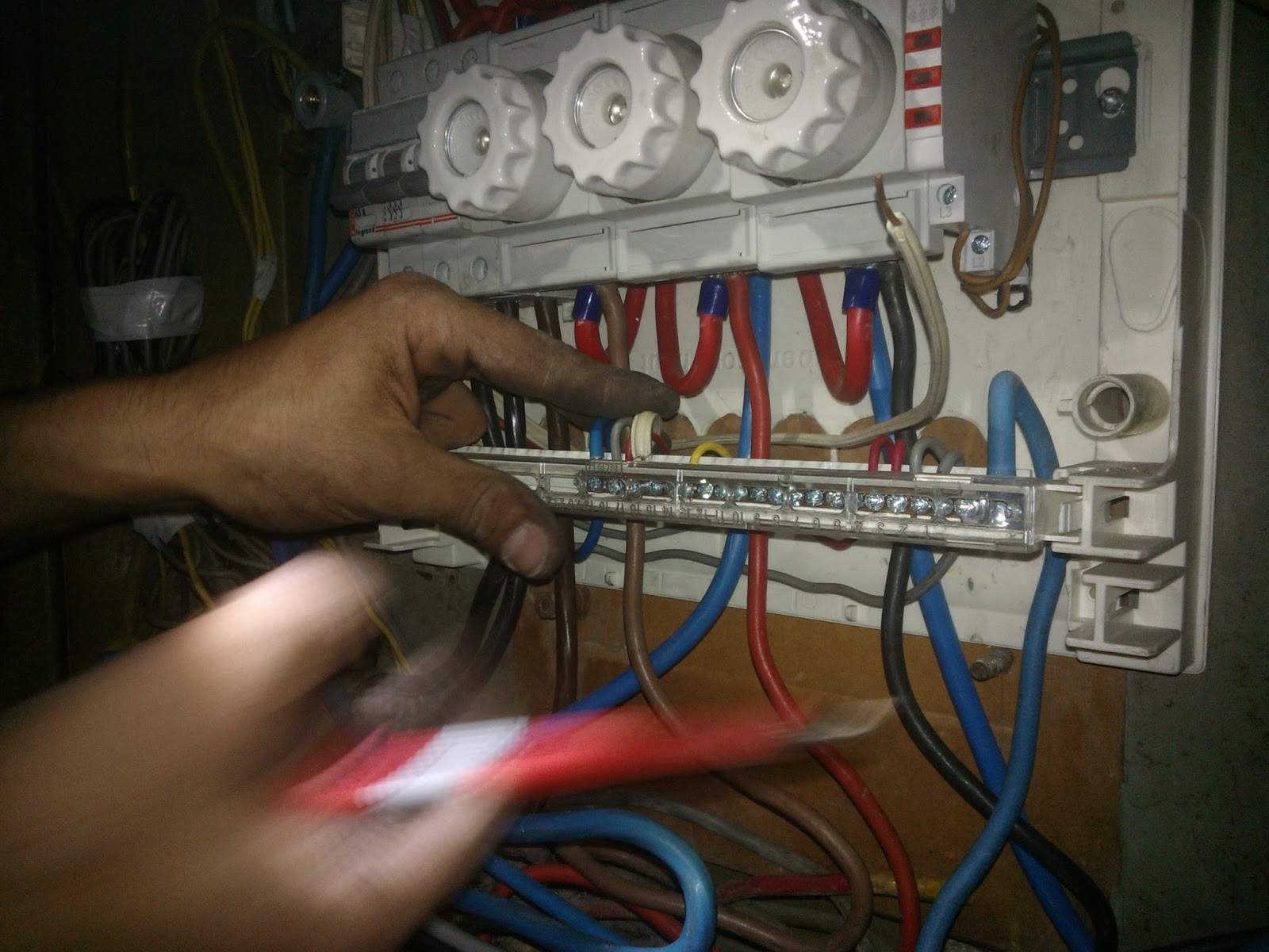 NESTOR ELECTRIC: ΗΛΕΚΤΡΟΛΟΓΙΚΟΙ ΠΙΝΑΚΕΣ