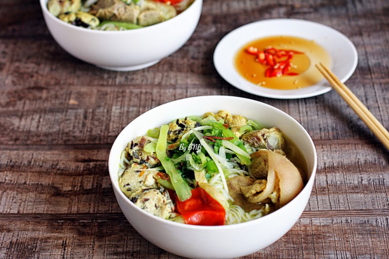 BÚN MỌC DỌC MÙNG | TASTE AT HOME COOKING