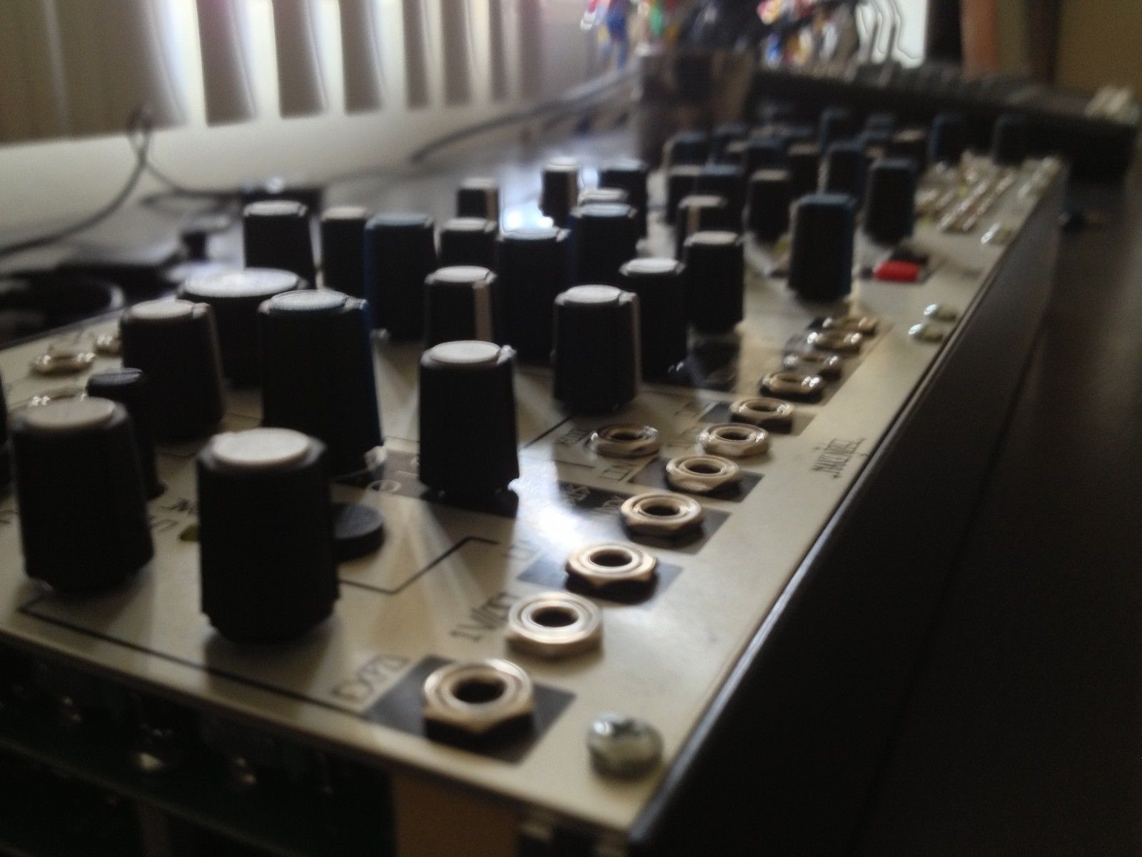 MATRIXSYNTH-B: MAKE NOISE Modular in Pittsburgh Cell 90 Case