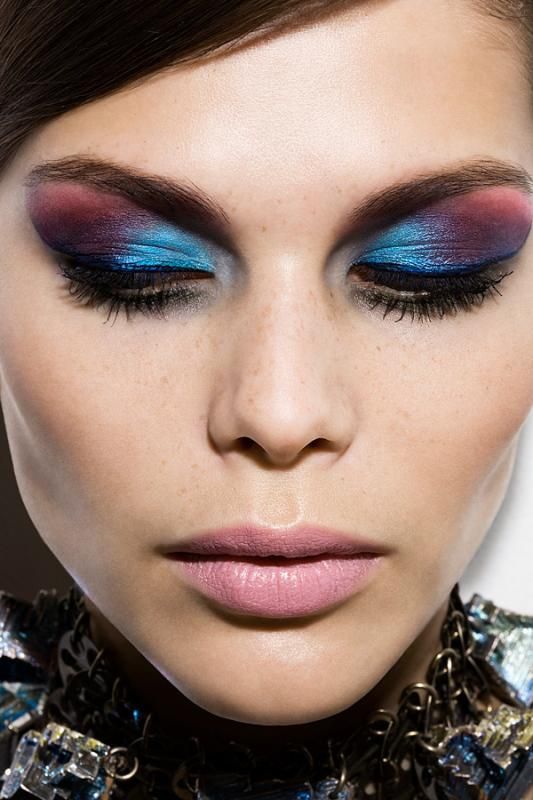 anne makeup®: mural de beauté: make metálica