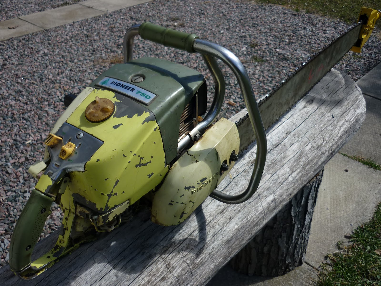 VINTAGE CHAINSAW COLLECTION: PIONEER 750