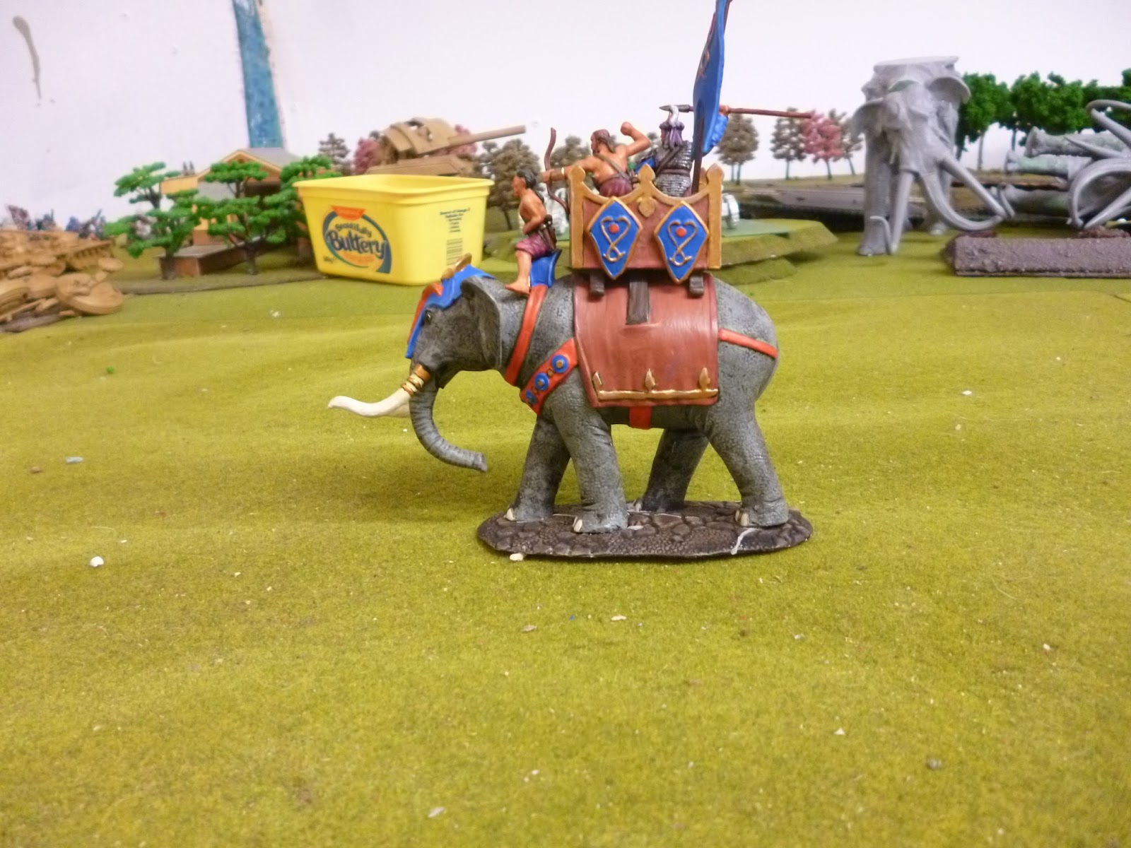 Quendil's World: Mumak Oliphaunt - Mithril Miniatures