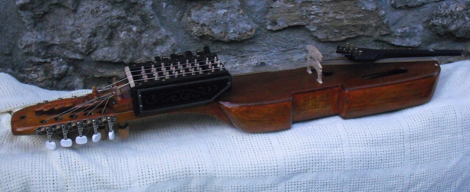 Backcountry Strings: Keyed fiddle pictures