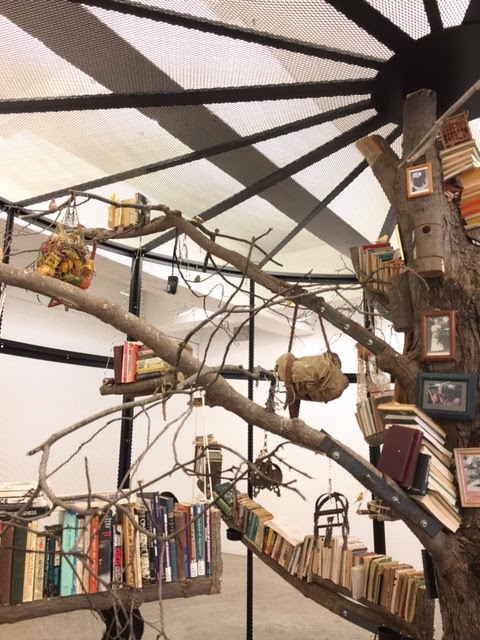 A Library for Birds... - The world of the Visual Arts...