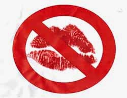 Radcollins Makeup Blog: I love lipstick. My boyfriend doesn't