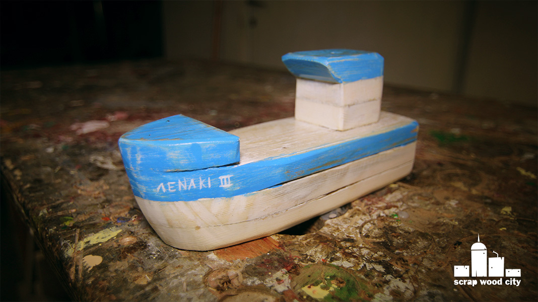 scrap wood city: How to make a DIY rustic decorative boat