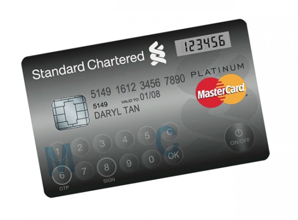 NovTEC: Mastercard lanza tarjetas con pantalla LCD y teclado