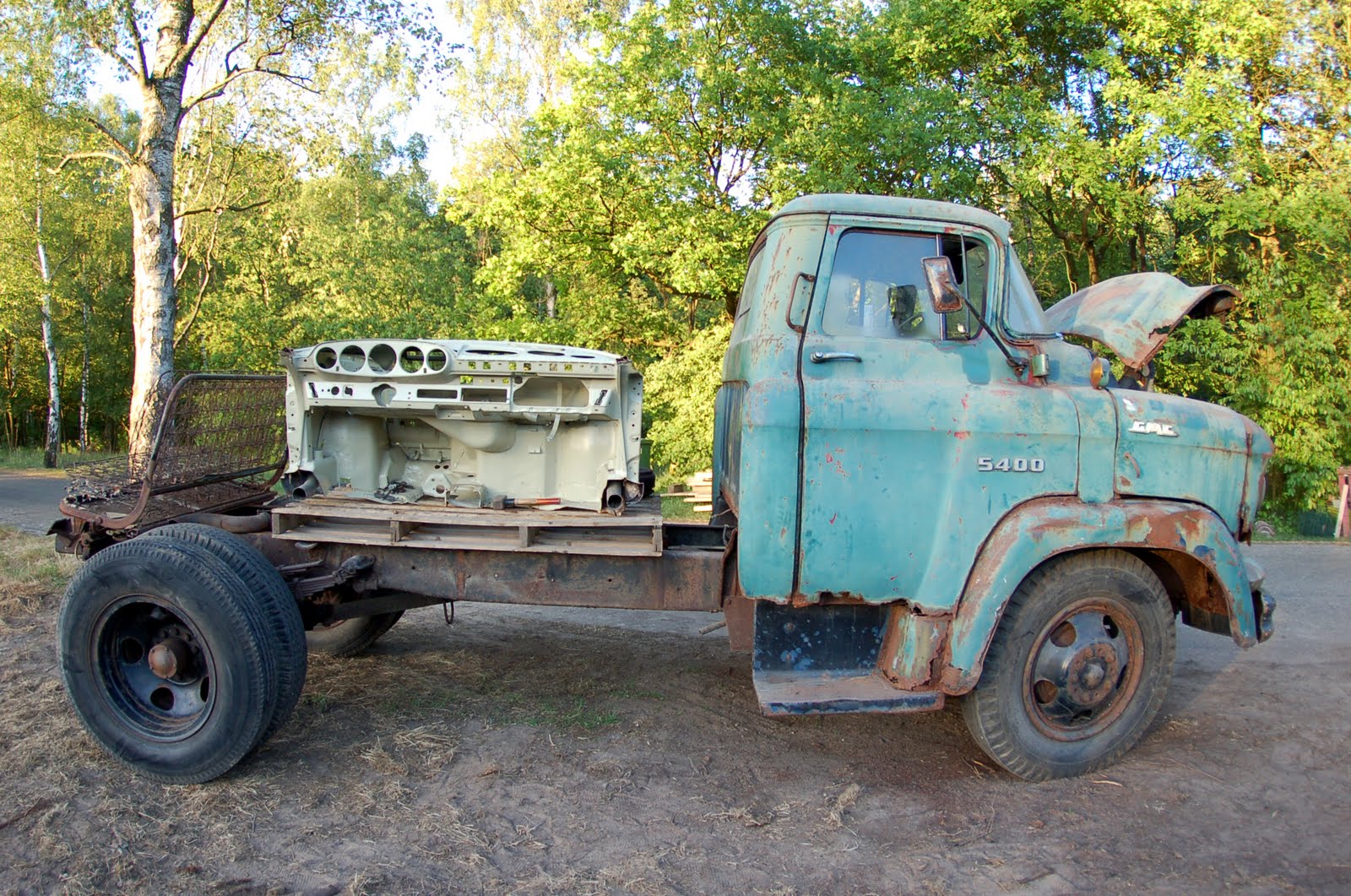 247 AUTOHOLIC: 1957 GMC Task Force Truck