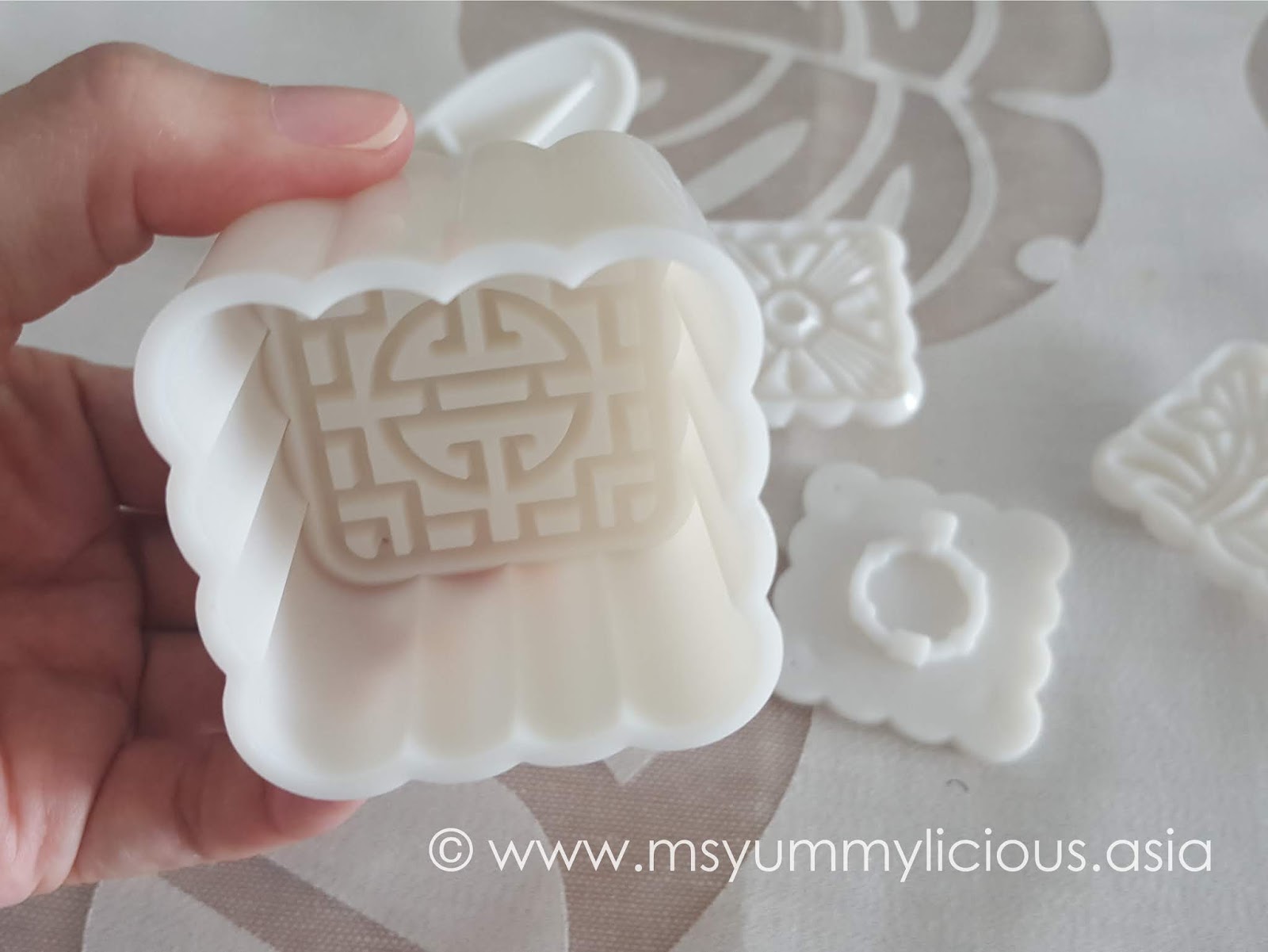 Snowskin Mooncakes (Steaming Method) - Yummy~licious + Baby~licious