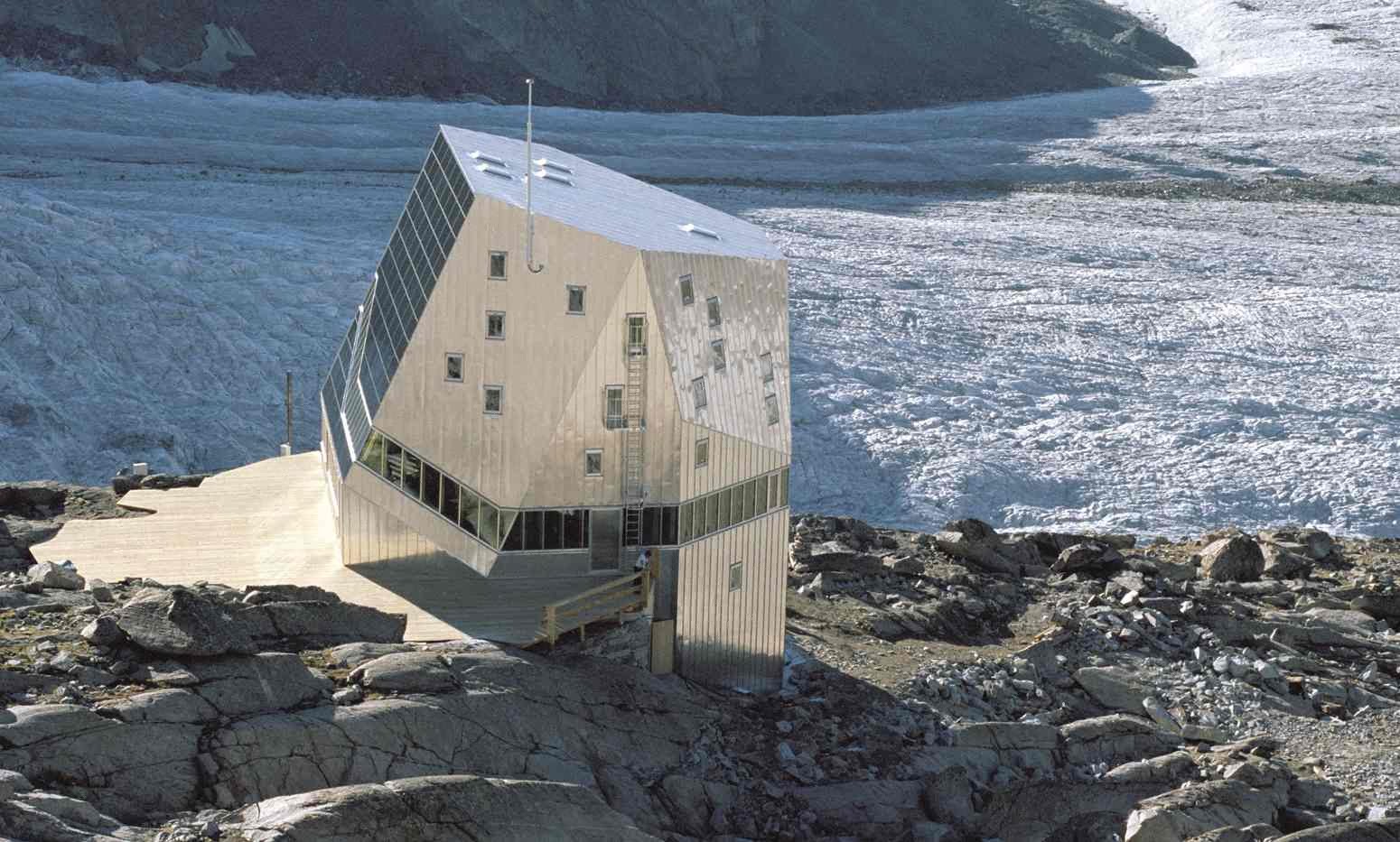 Places Savvy: The New Monte Rosa Hut