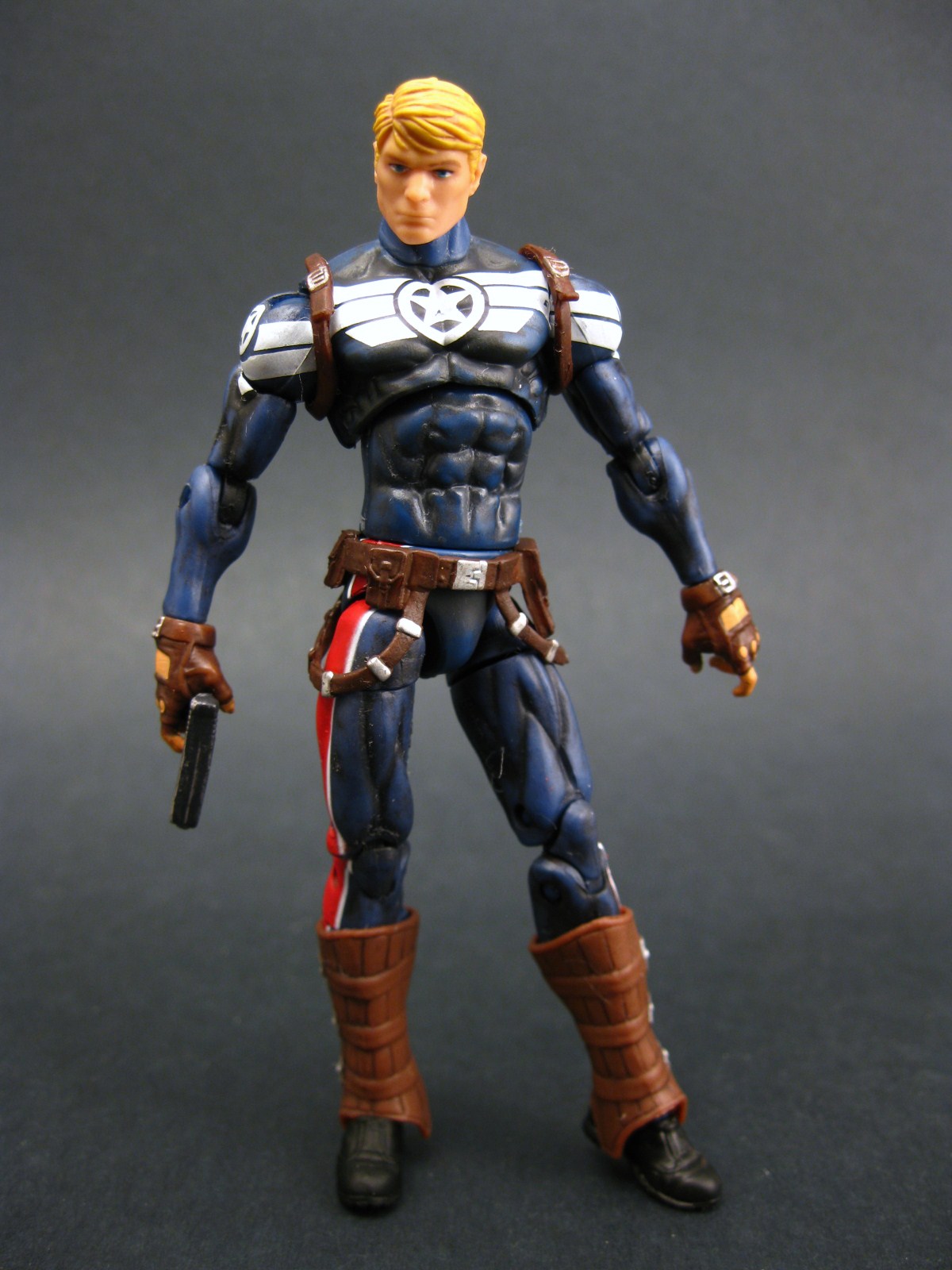 Chase Variant: Marvel Universe 3.75" Commander Steve Rogers
