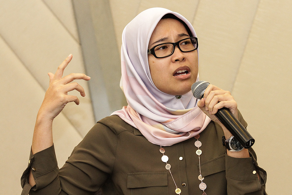 KTemoc Konsiders ........: New Old Malaysian 'Big Brother'