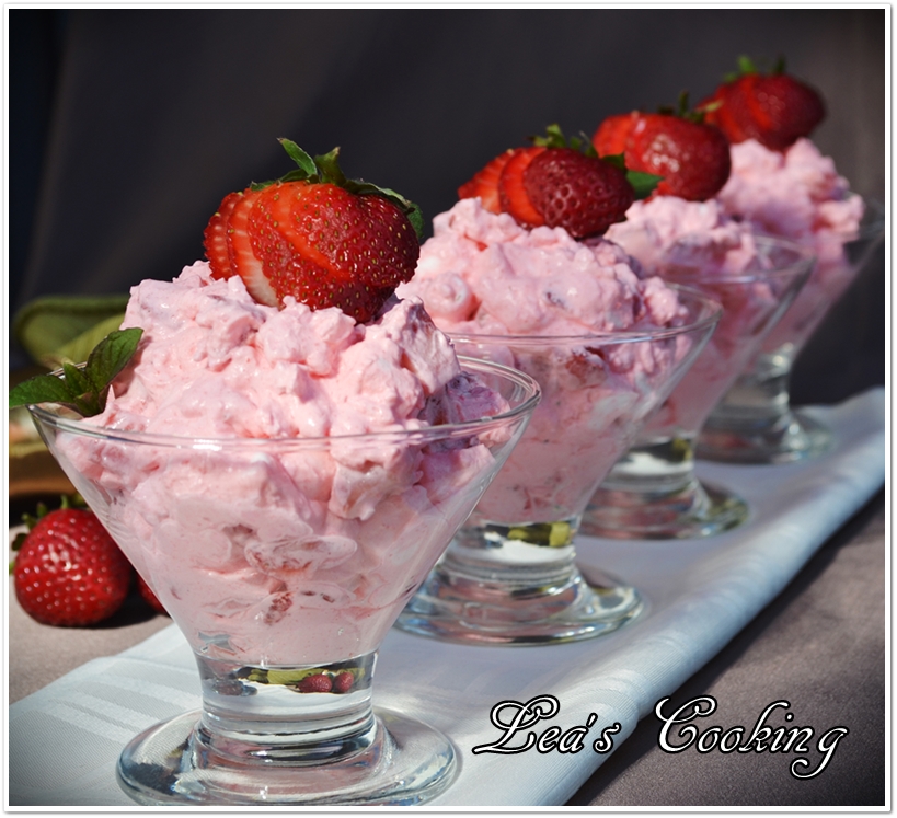 Lea's Cooking: "Strawberry Salad"