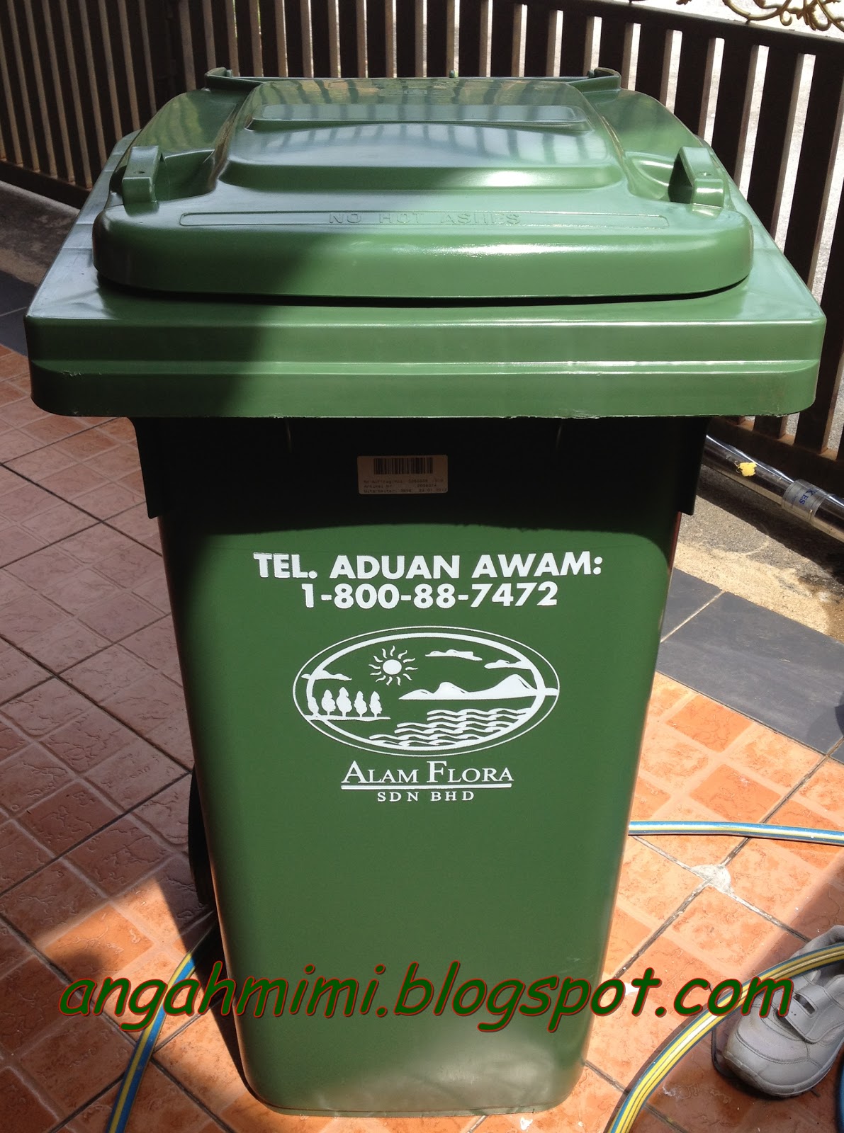 CeritaCeritiAngahmimi..;-): tong sampah..