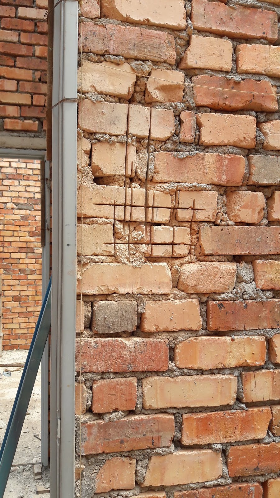 bungalowidaman: KERJA TEBUK DINDING